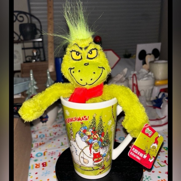 The Grinch | Holiday | Dr Seuss The Grinch Plush In Mug | Poshmark